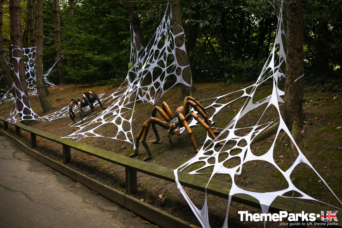 Review of Howl'o'ween 2020 at Chessington World of Adventures