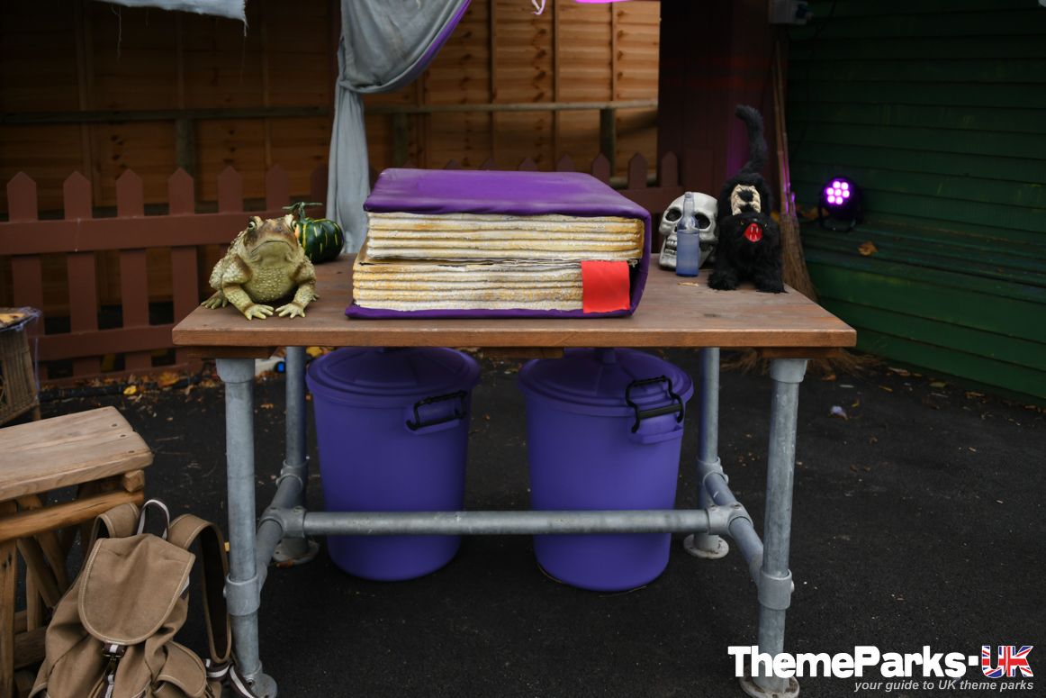 Review of Howl'o'ween 2020 at Chessington World of Adventures